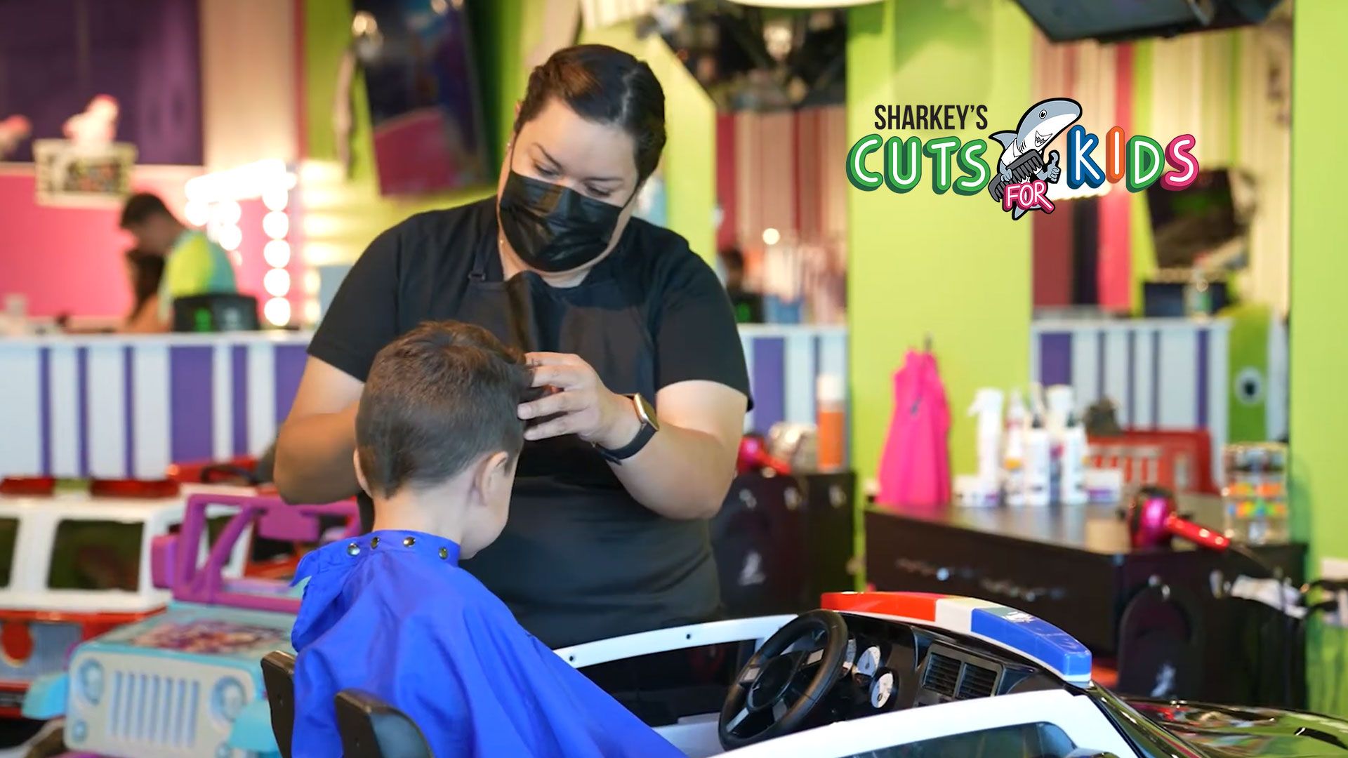Sharkey’s Cuts For Kids Franchise for New Entrepreneurs.